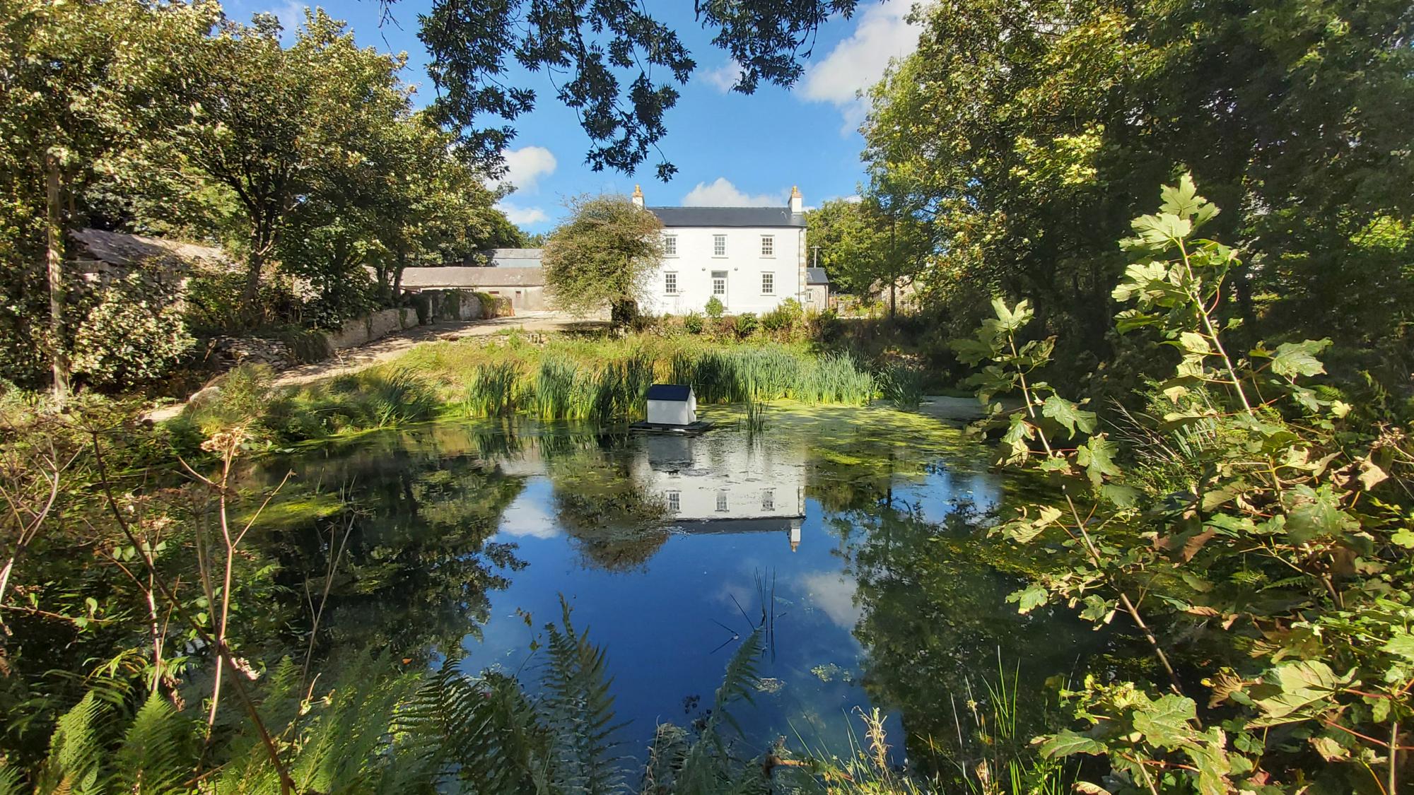 Hen Ffermdy, Fishguard