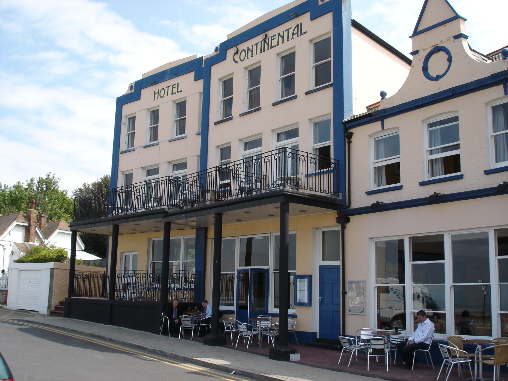 Hotel Continental Bar, Whitstable | Cool Places
