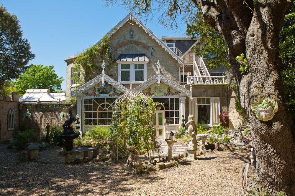 Enchanted Manor, Ventnor