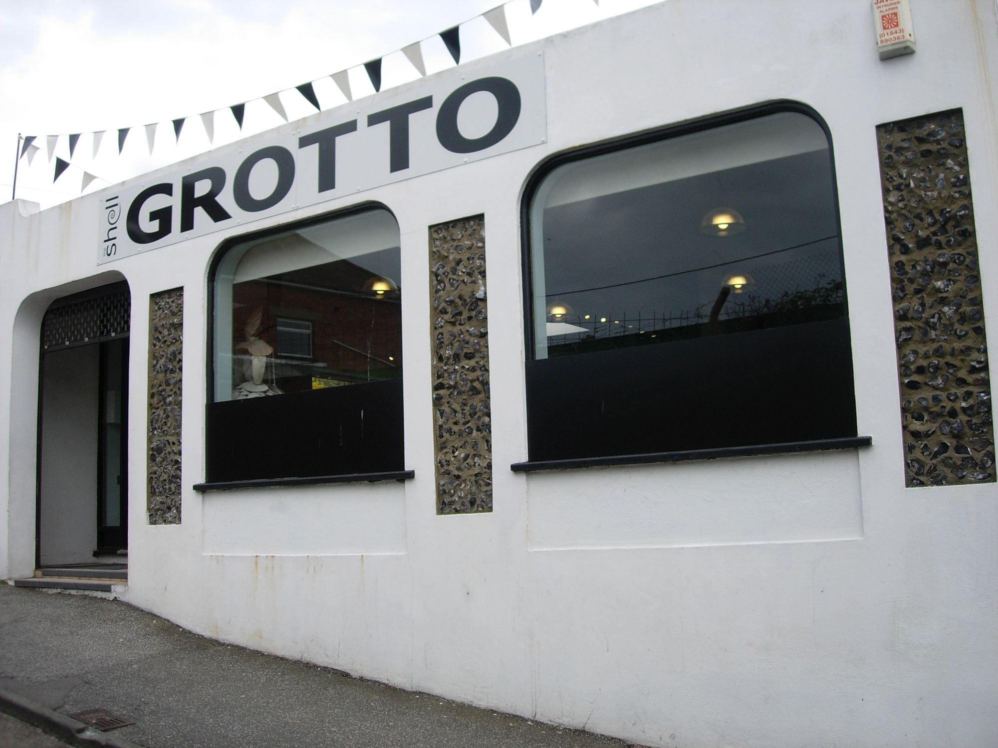 Margate Shell Grotto