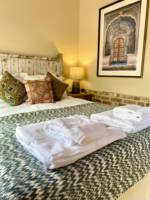 Trading Boundaries, Uckfield