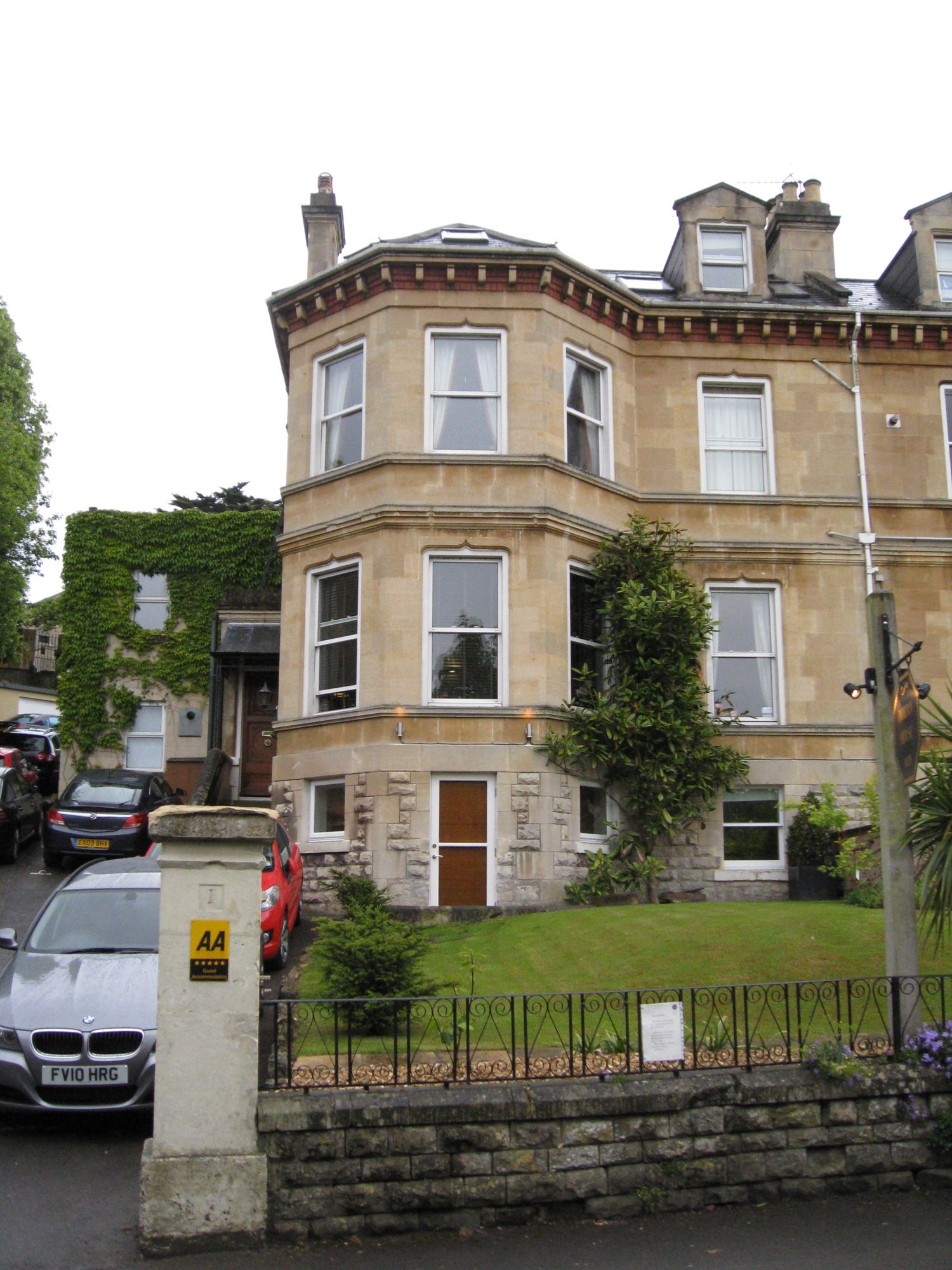 B&Bs in Bath holidays at Cool Places